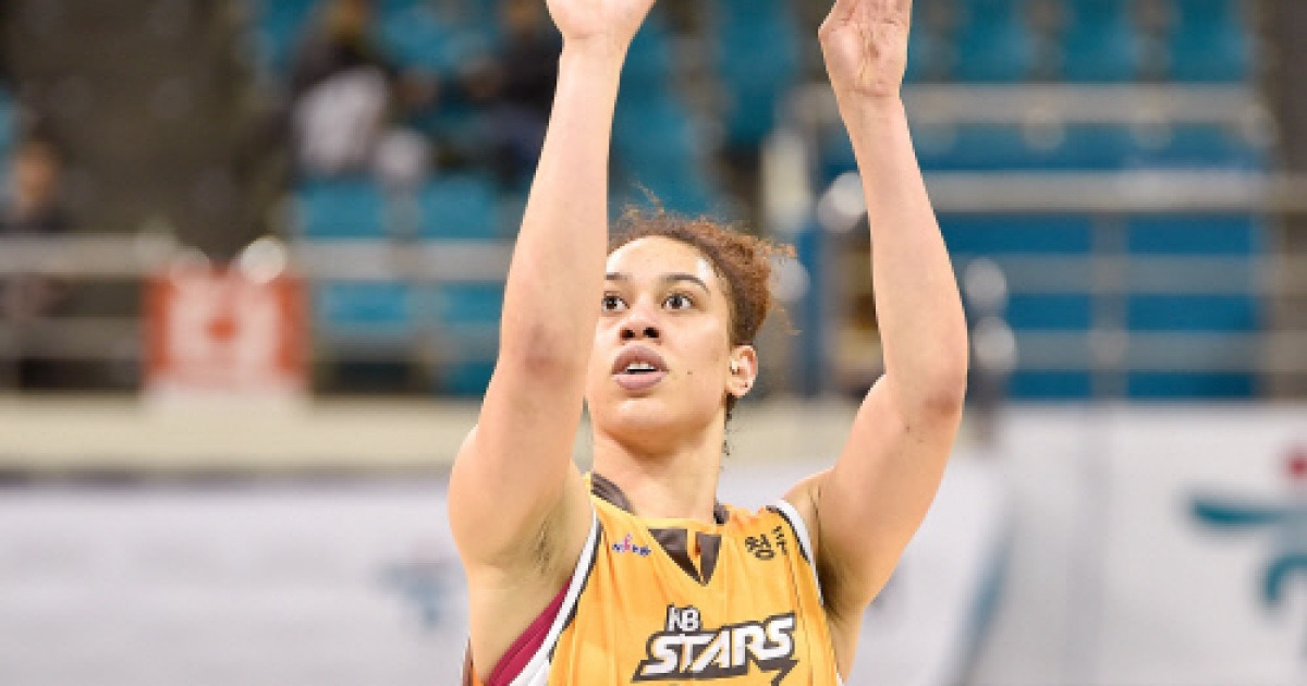 국민은행 데리카 햄비, WKBL 7라운드 MVP 수상