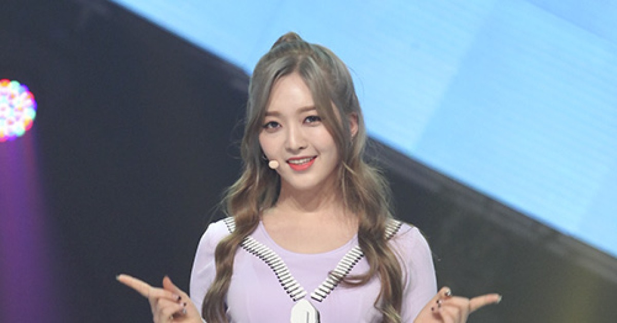 [bnt포토] AOA크림 찬미 '심쿵주의' 미모