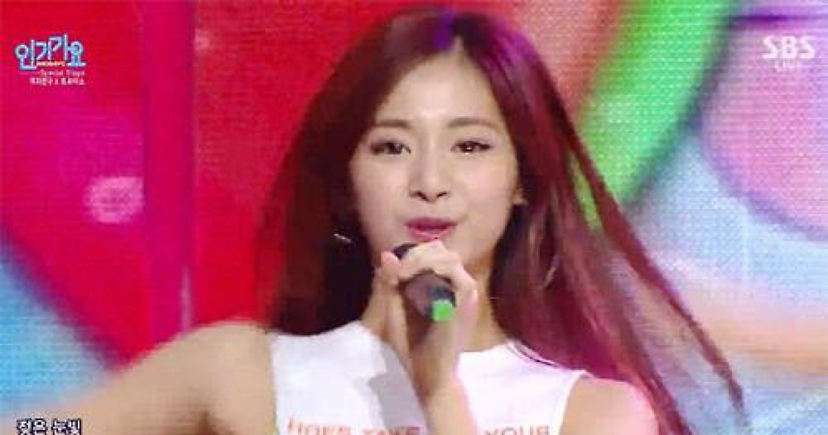 JYP 쯔위 의상 논란, 가 옷을 벗겨?..JYP "확인 못해 죄송" 공식사과