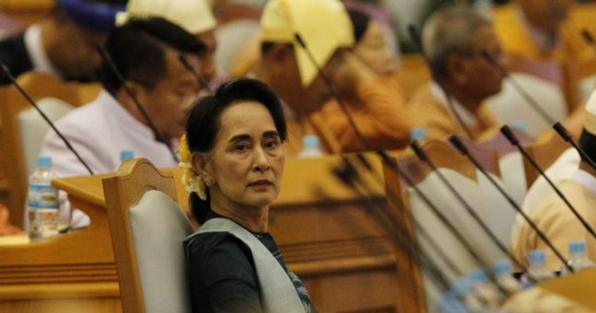 Historic vote gives Myanmar first civilian president in decades
