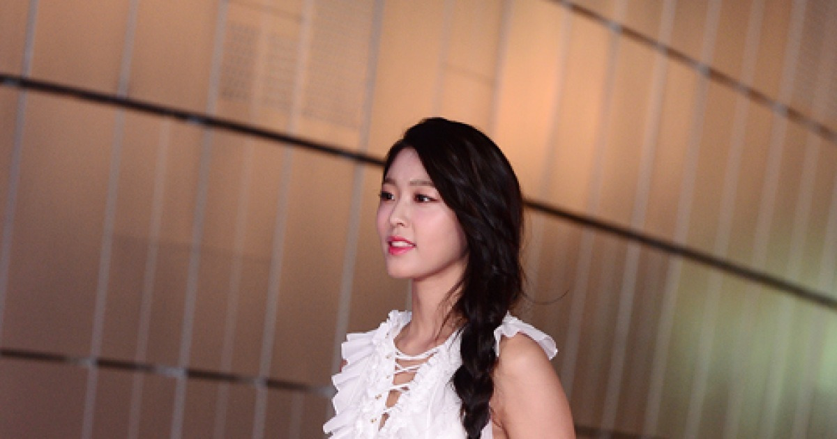 '설현 등장에 DDP가 들썩~' [MBN포토]