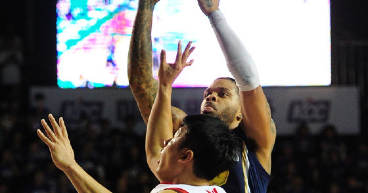 [프로농구] KCC, 챔프 1차전서 오리온에 역전승..73.7% 잡았다