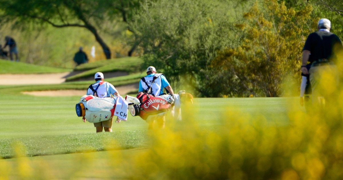 [포토] 묵묵히 일하는 캐디들 - 2016 LPGA JTBC 파운더스컵 3R (5)