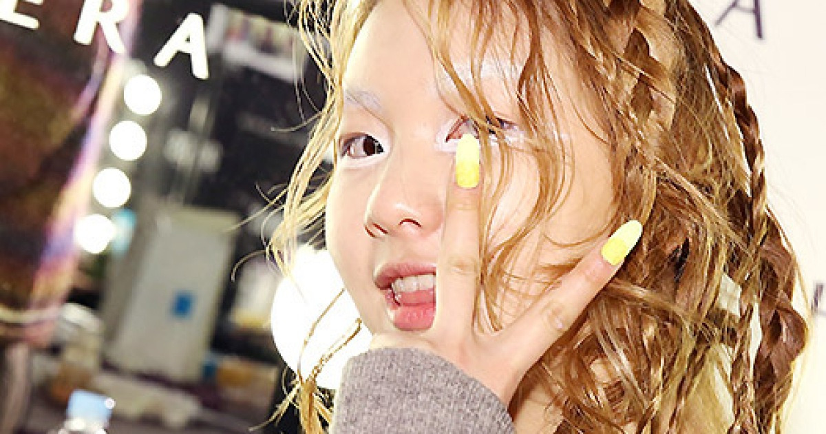 [bnt포토] 김진경 '사랑을 부르는 브이' (SFW 백스테이지)