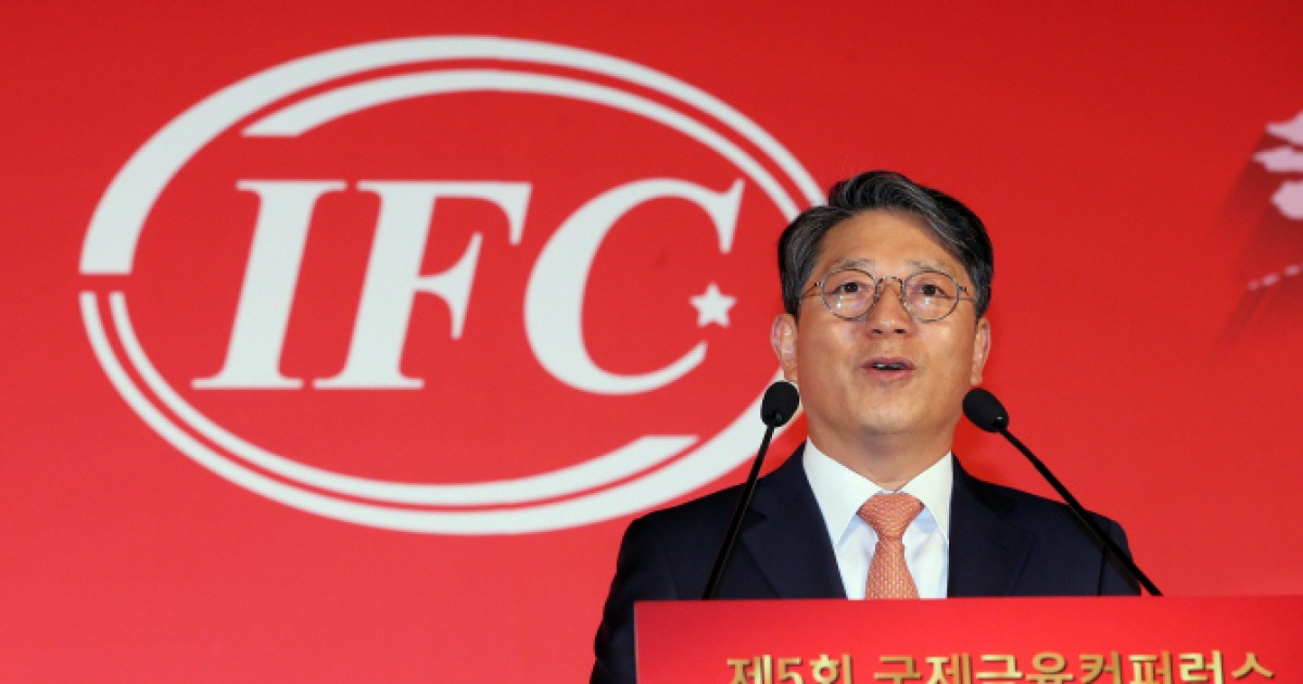 [IFC 2016 포토]곽재선 이데일리 회장 '환영합니다'