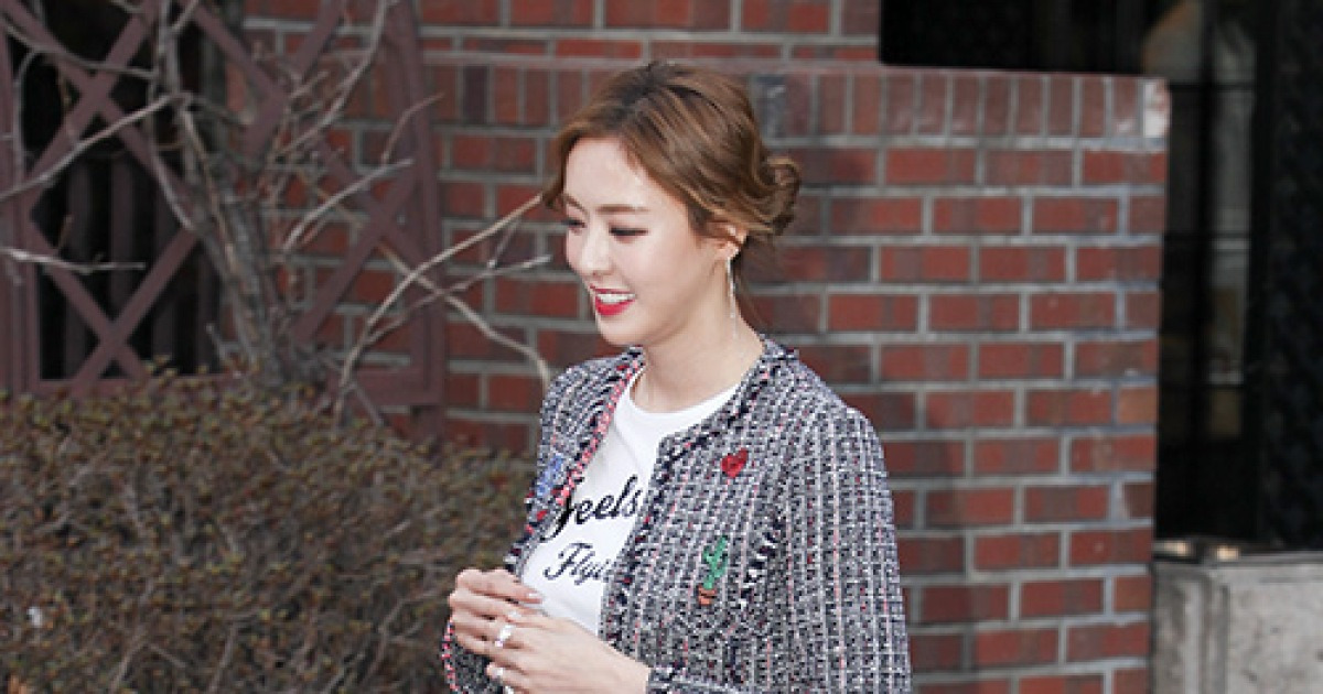 [bnt포토] 이다희 '학다리로 성큼성큼'