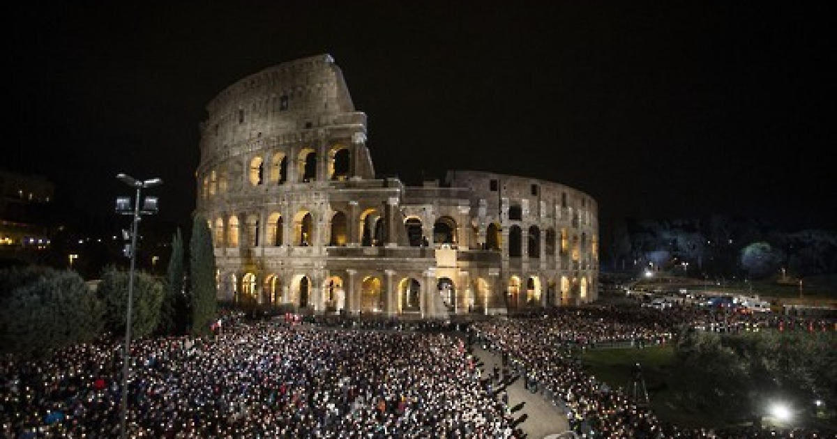 ITALY BELIEF GOOD FRIDAY