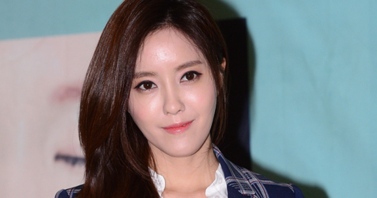 티아라 효민, '솔로 앨범 스케치, 사랑해주세요~' [MBN포토]