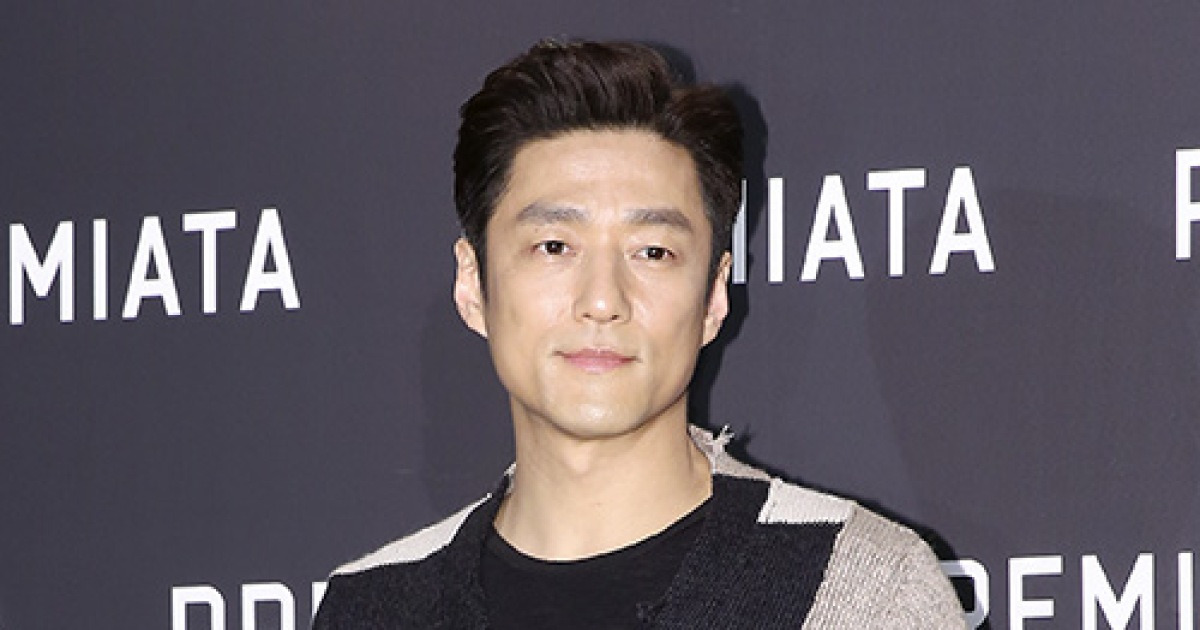 [bnt포토] 지진희 '봄처럼 따뜻한 남자'