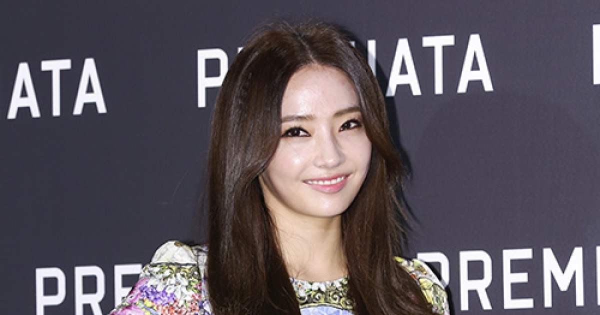 [bnt포토] 한채영 '이런 포즈 어때요?'