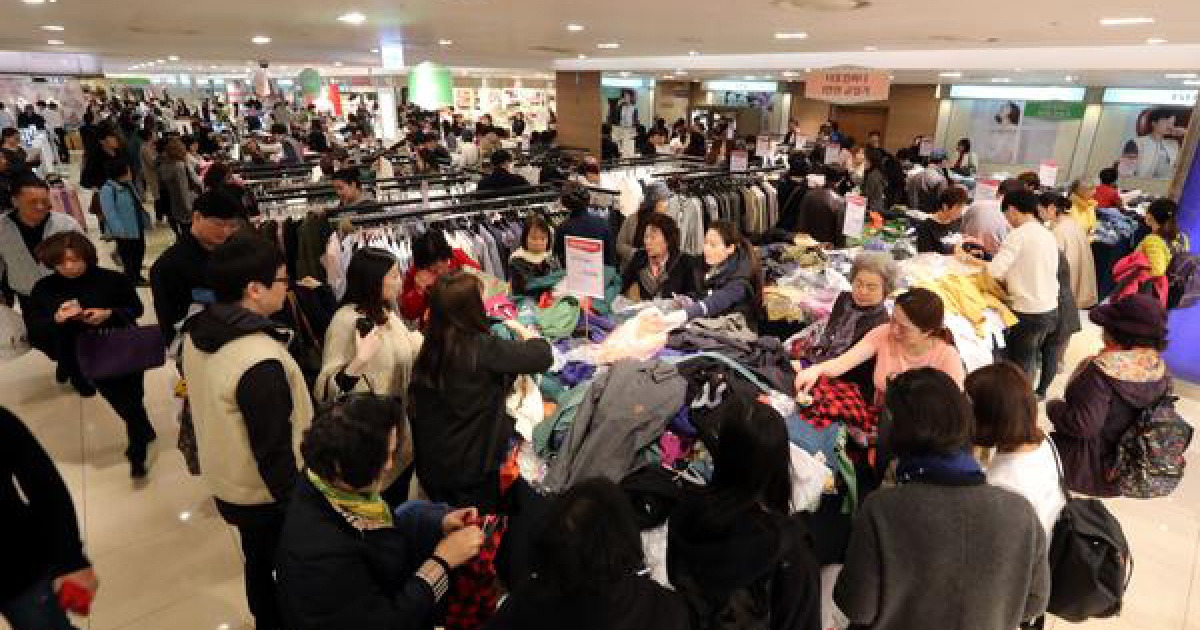 S. Korean department stores kick off spring sale on Thursday