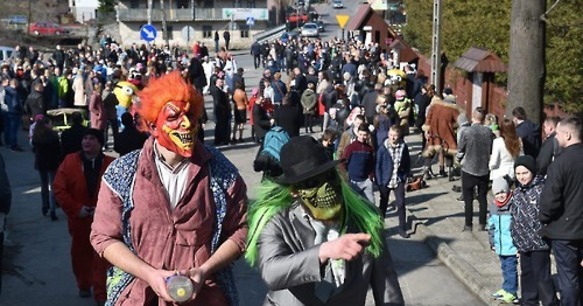 POLAND EASTER MONDAY TRADITIONS