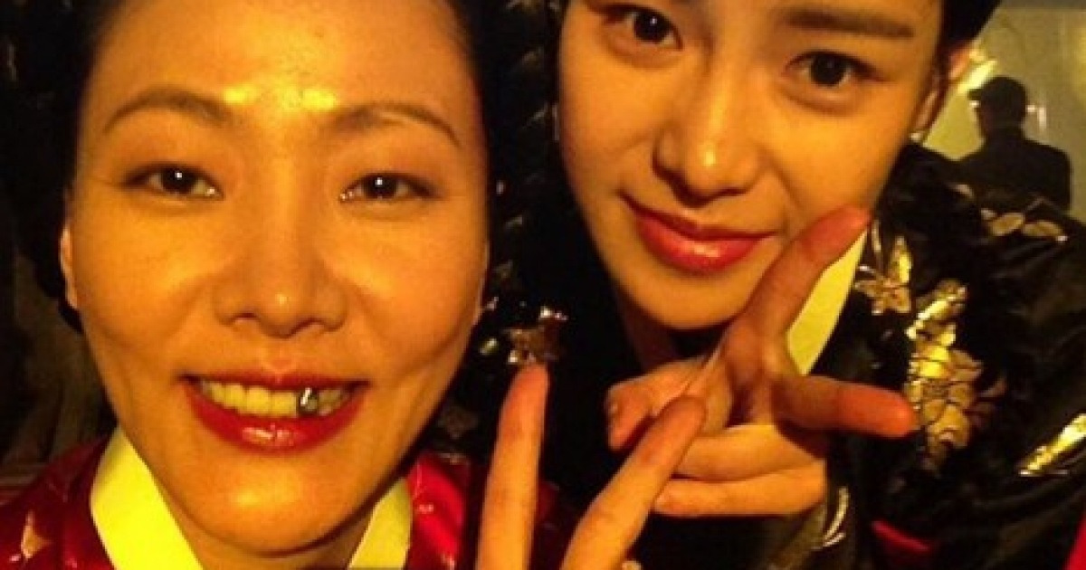 [ET-SNS] 임지연, '대박' 홍매와 러블리한 셀카 "언니 알라뷰"