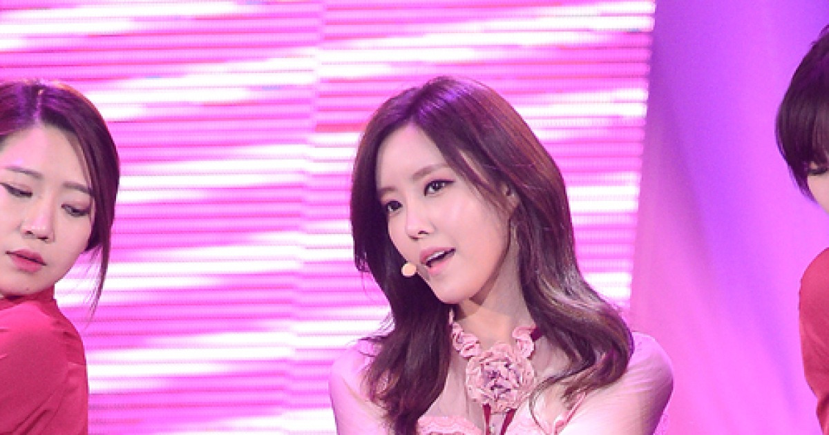 효민, '앉아있어도 돋보이는 각선미' [MBN포토]