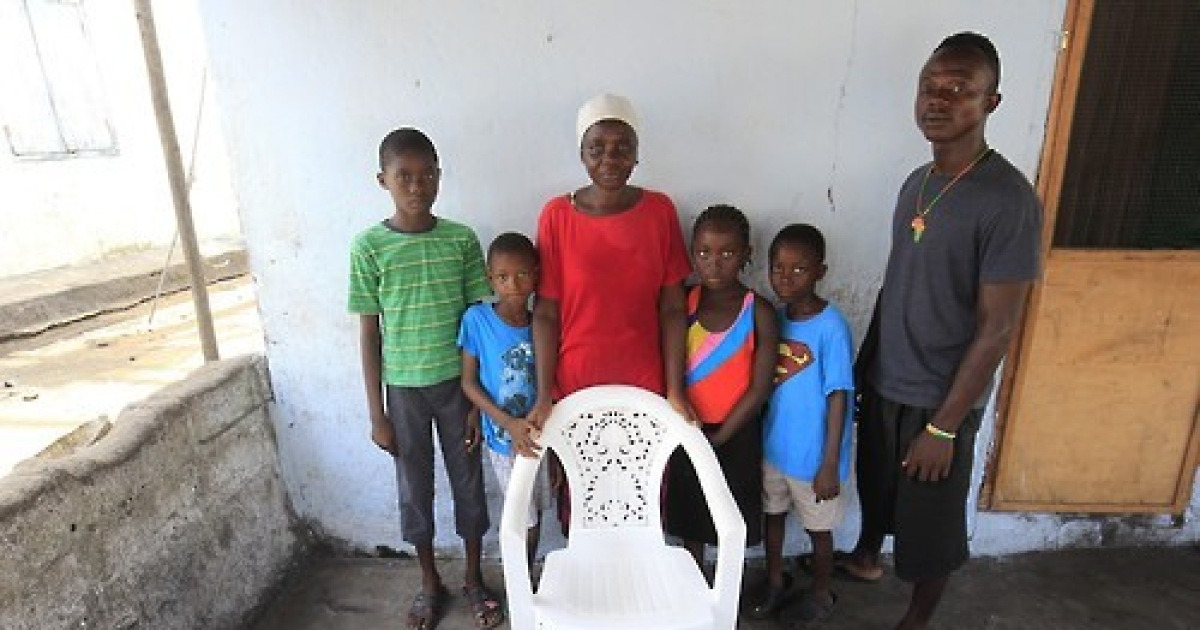 LIBERIA FEATURE PACKAGE EBOLA FAMILY PORTRAITS