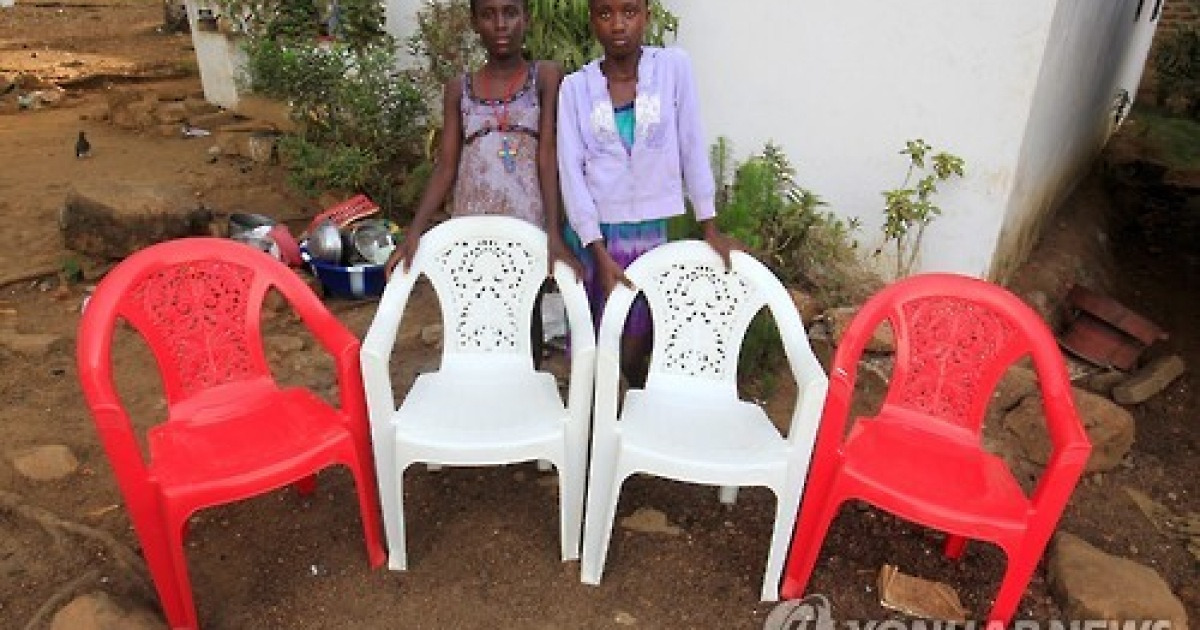 LIBERIA FEATURE PACKAGE EBOLA FAMILY PORTRAITS