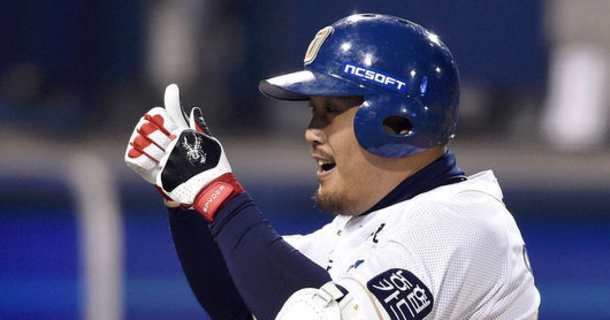 [프로야구] NC 이호준, 2016 KBO리그 개막 1호 홈런..짜릿 투런