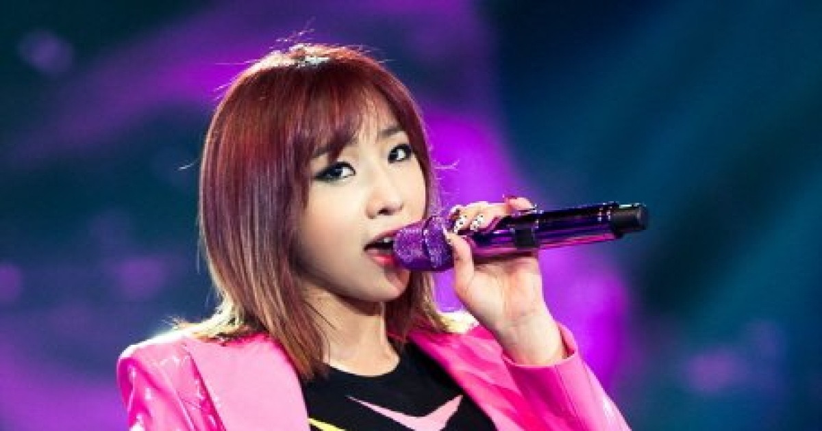 YG "2NE1 탈퇴 공민지, 활동 중단으로 힘든 시기..미안"