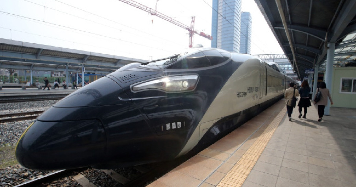 [Photo News] New bullet train, Hemu