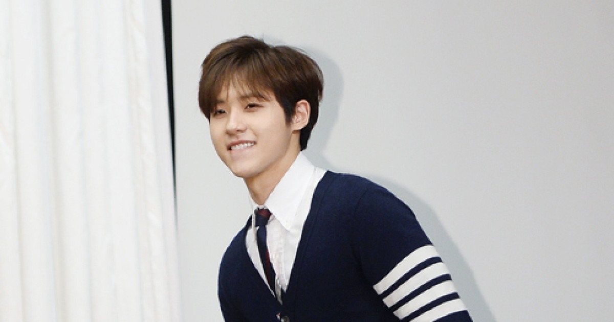 B1A4 신우 '女心 녹이는 미소 날리며~' [MBN포토]