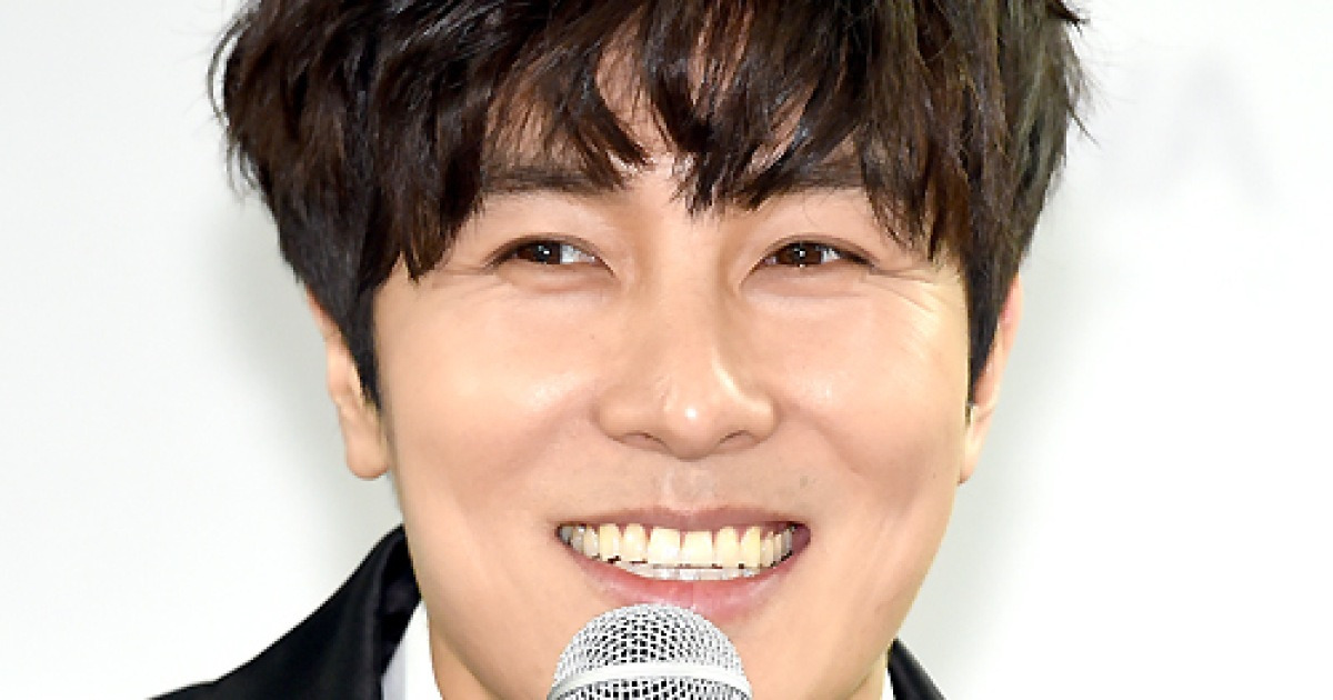 신화 김동완, 배우로 JIFF 개막식 참석..30일 GV 진행