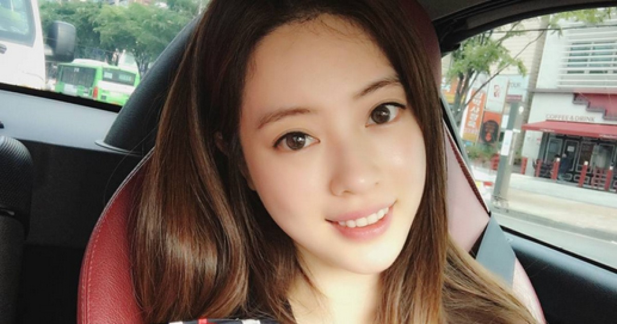 [ET-SNS] 양정원, 인형 같은 비주얼 셀카 공개 "즐거운 주말 보내고 계신가요?"