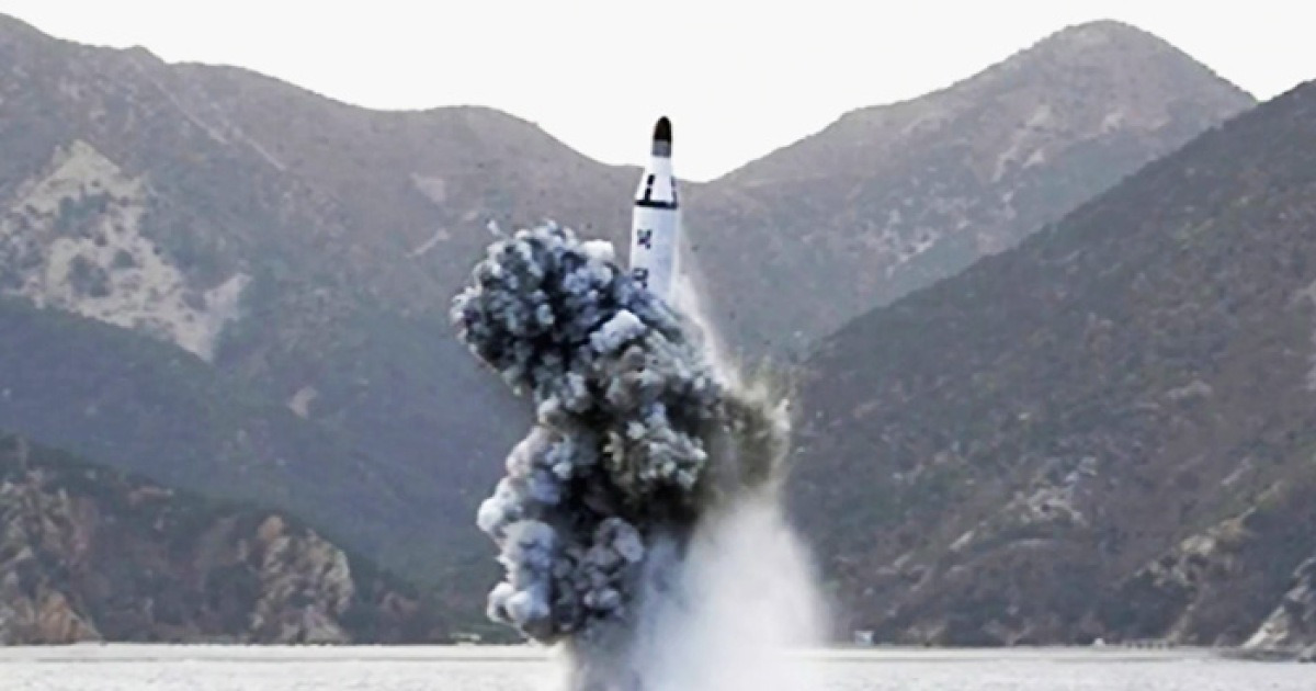 예상 앞지른 북한 SLBM 개발..군 대책 있나?
