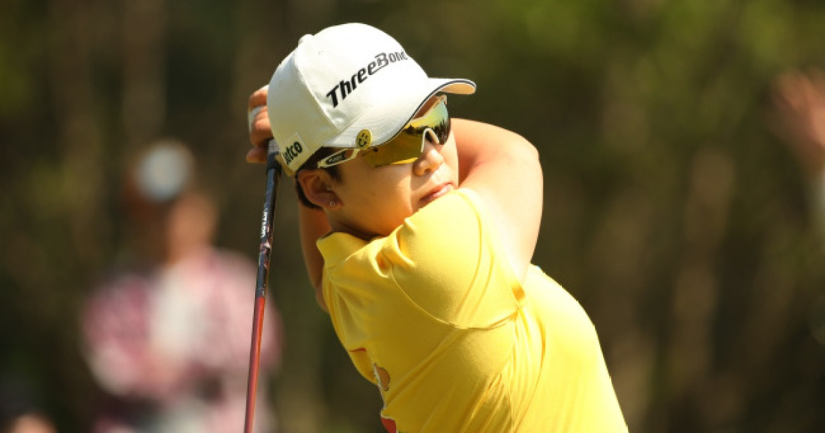 신지애, JLPGA 호켄 마도구치 우승..이보미·김하늘 '공동 2위'