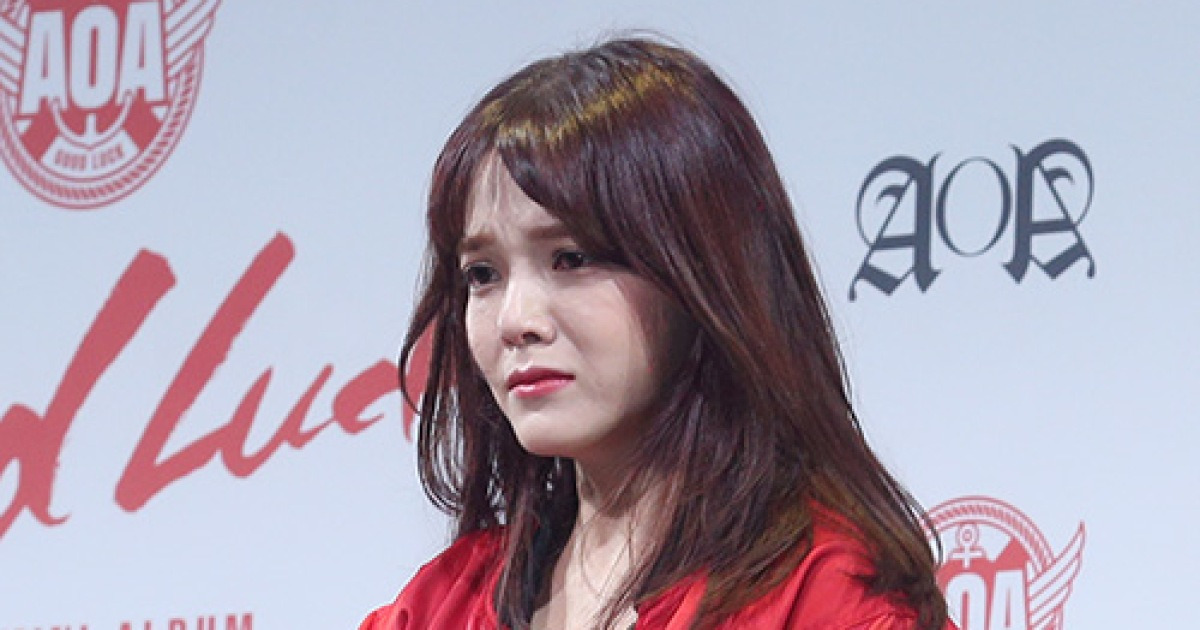 [bnt포토] AOA 지민 '논란 사과하며 울먹울먹'