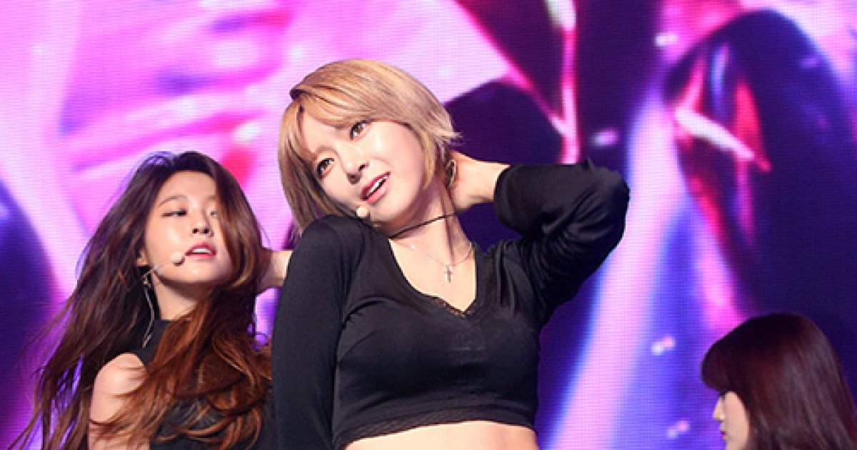 [bnt포토] AOA 초아 '섹시한 복근 드러내고'