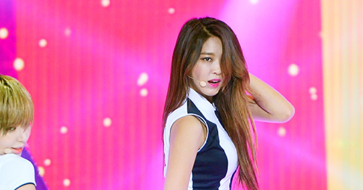 [TD포토] AOA 설현 '뒤태는 내가 최고'