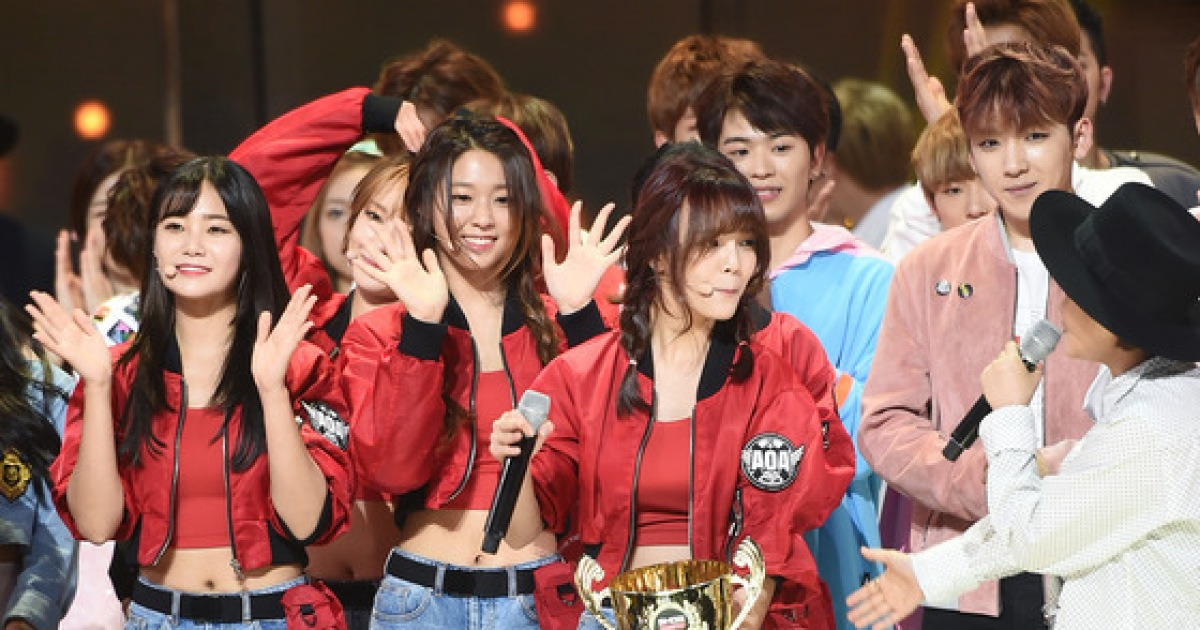 AOA, '고마운 팬들에게 눈맞춤 인사~'