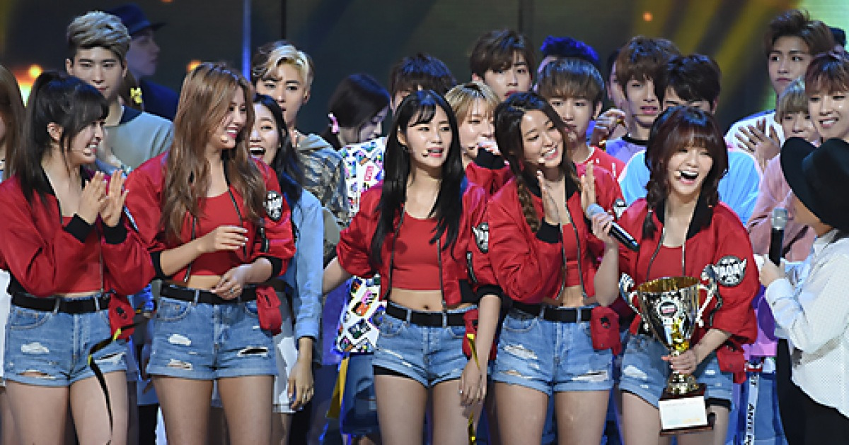 [MD포토] AOA '음방 어제 이어 또 1위'