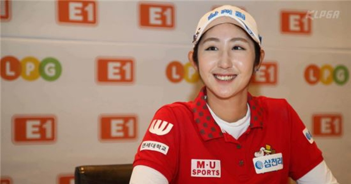 [KLPGA] 배선우, E1 채리티 1R 단독 선두 '코스레코드'