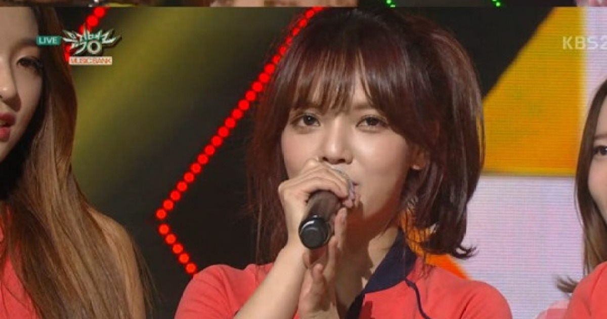 '뮤직뱅크' AOA, 트와이스 꺾고 1위 '맨발 퍼포먼스 공약 실행'