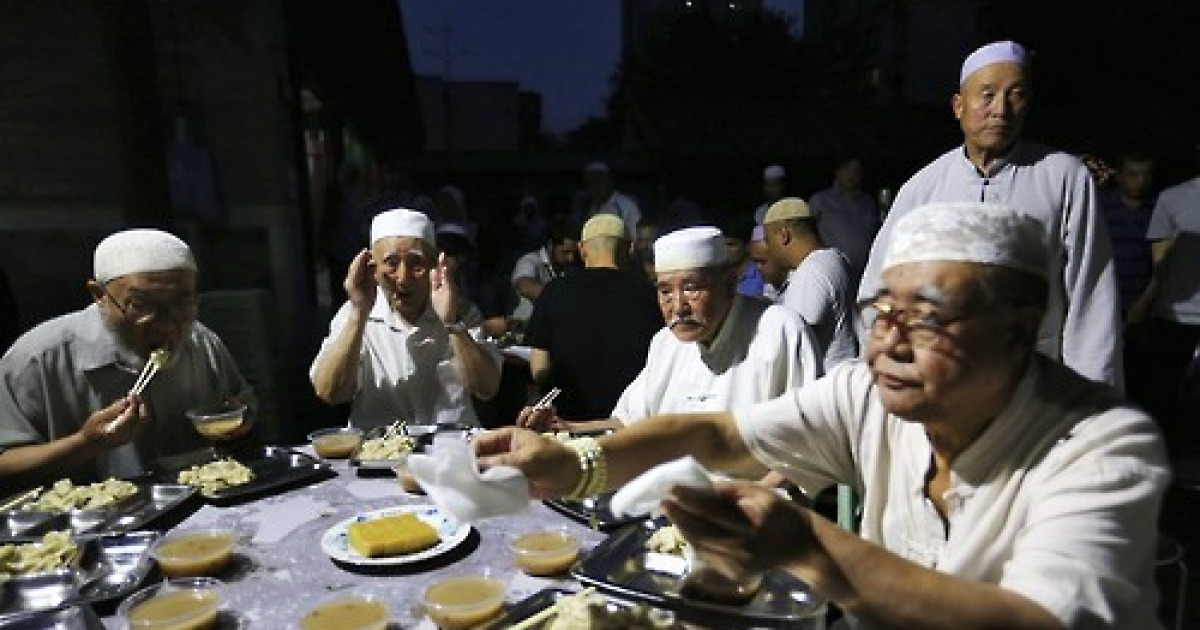 CHINA RAMADAN ISLAM BELIEF