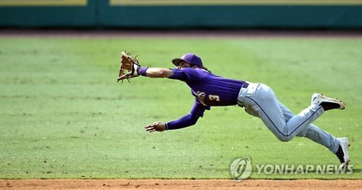 APTOPIX NCAA Rice LSU Baseball