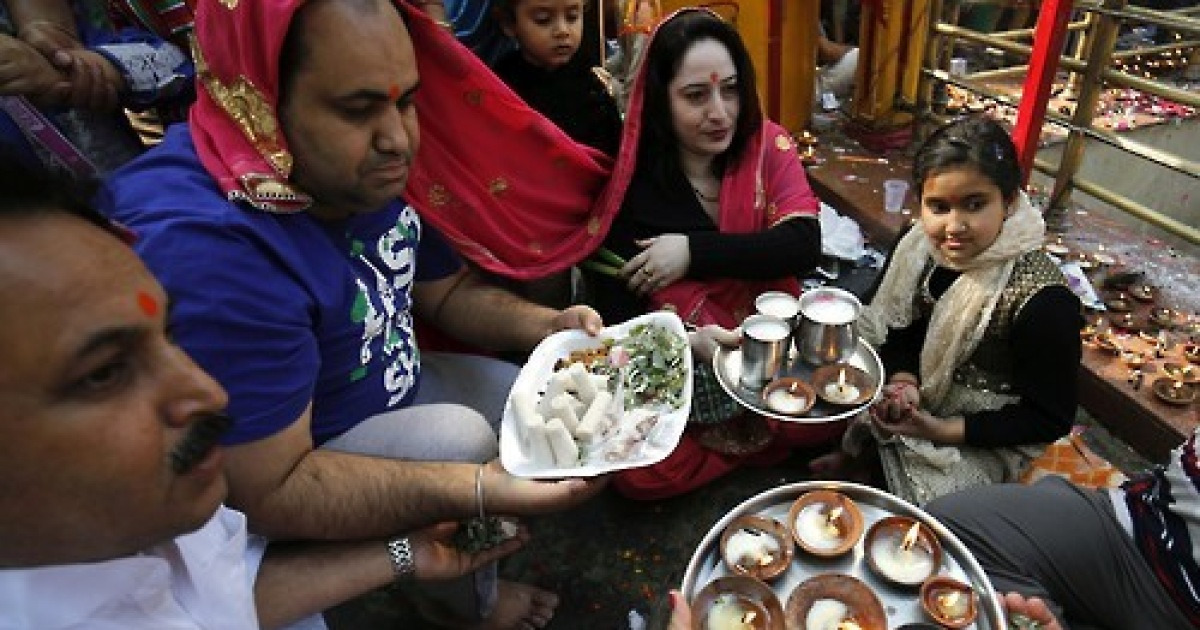 INDIA KASHMIR HINDU CUSTOMS