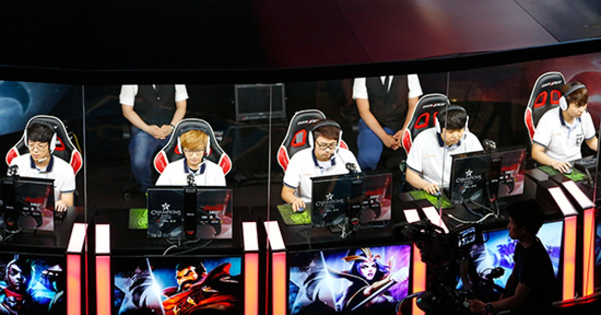 [롤챔스 서머] ROX, CJ 운영 미스 이용해 동점 만들어