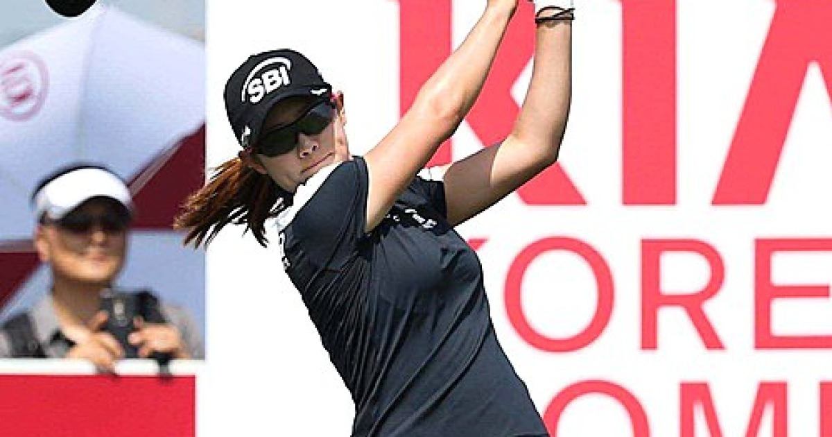 [KLPGA]1언더파 선두 정연주, 한국여자오픈 5년 만에 우승 도전