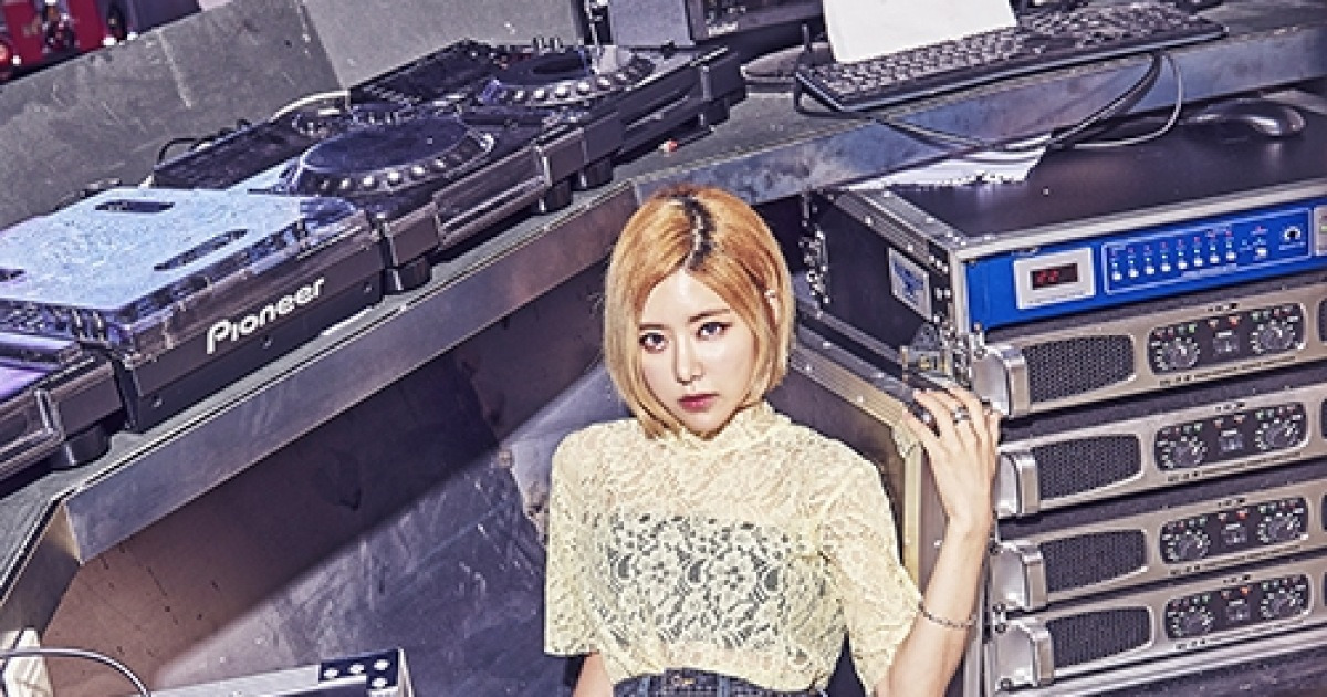 [bnt화보] DJ소다 "턴테이블과 LP로 디제잉 시작, 스폰서와 언플로 떴다는 편견 속상해"