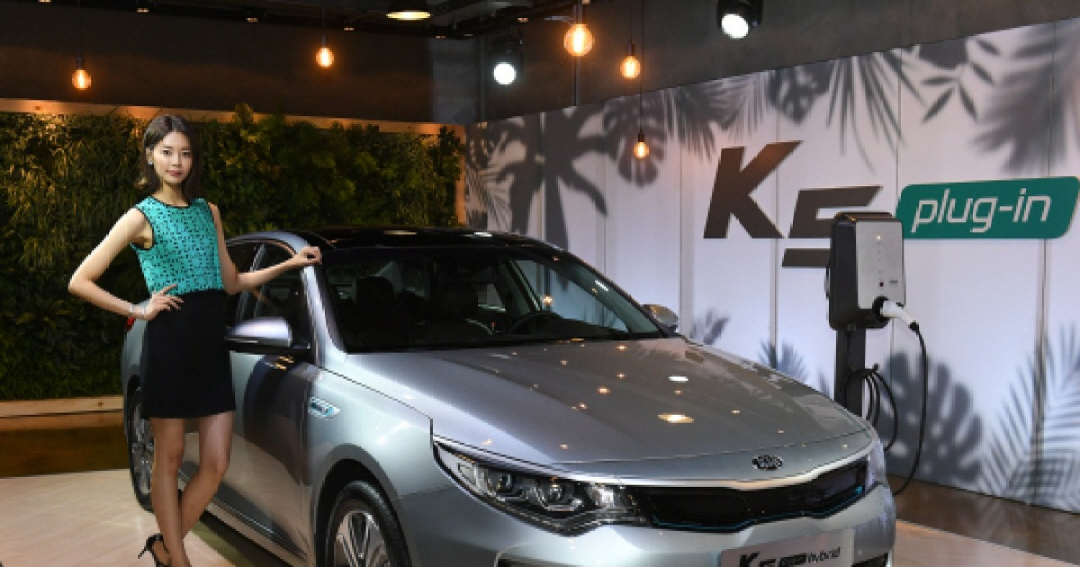 기아차 '2017 K5 PHEV' 출시