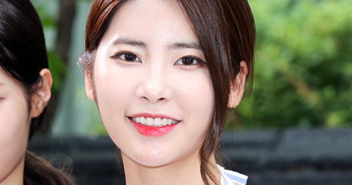 [bnt포토] 다이아 기희현 '오늘도 예쁨~'