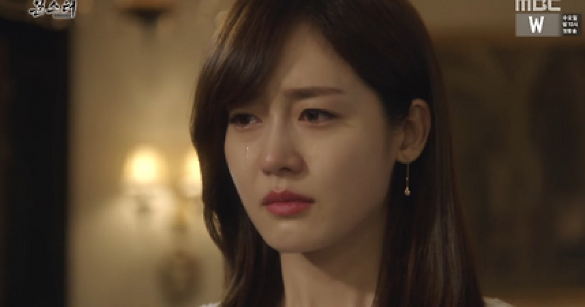 밤TView]'몬스터' 성유리, 정보석 살해 지시로 위기