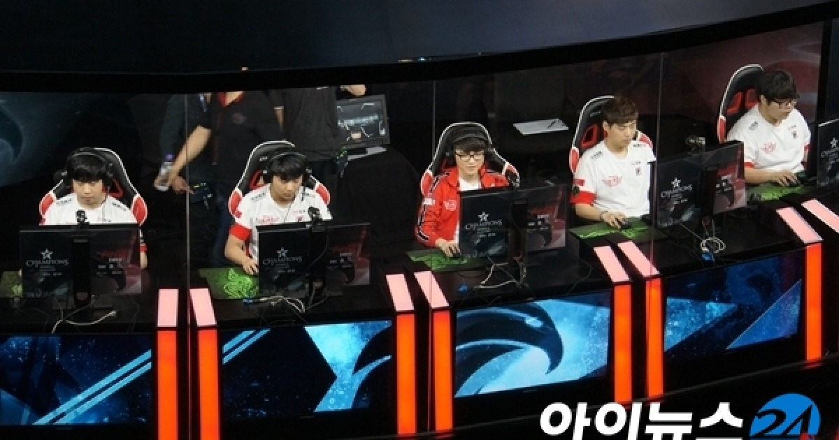 [LOL]SKT, 환상적인 CC 연계로 1세트 승리