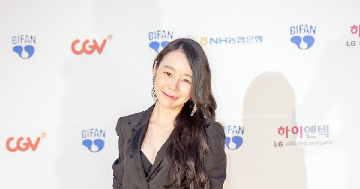 [포토]커리어우먼룩 소이, 동안 미모는 여전(20th BIFAN)