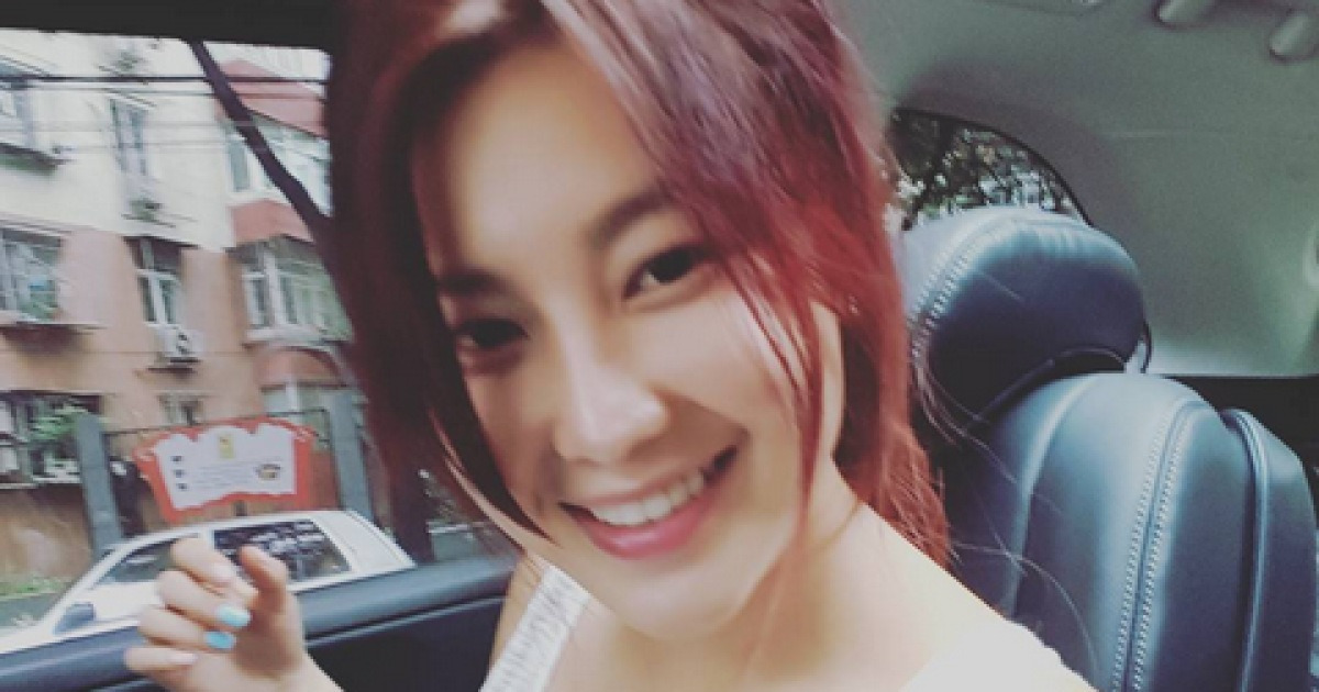 [ET-SNS] 솔비, 민소매 상의 입고 해맑은 미소 "잘하고 올께요"