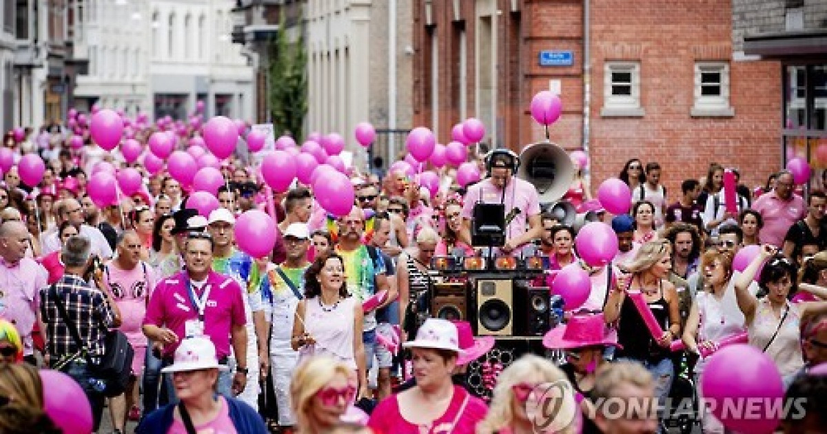NETHERLANDS PINK MONDAY