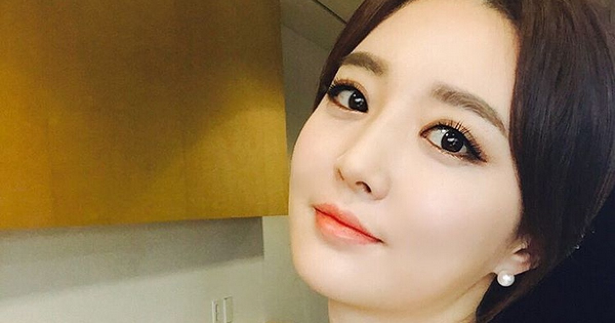 [ET-SNS] 김소영 아나운서, 단아한 느낌 셀카 공개 "고민"