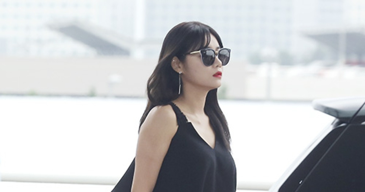 [bnt포토] AOA 유나 '도도한 발걸음'